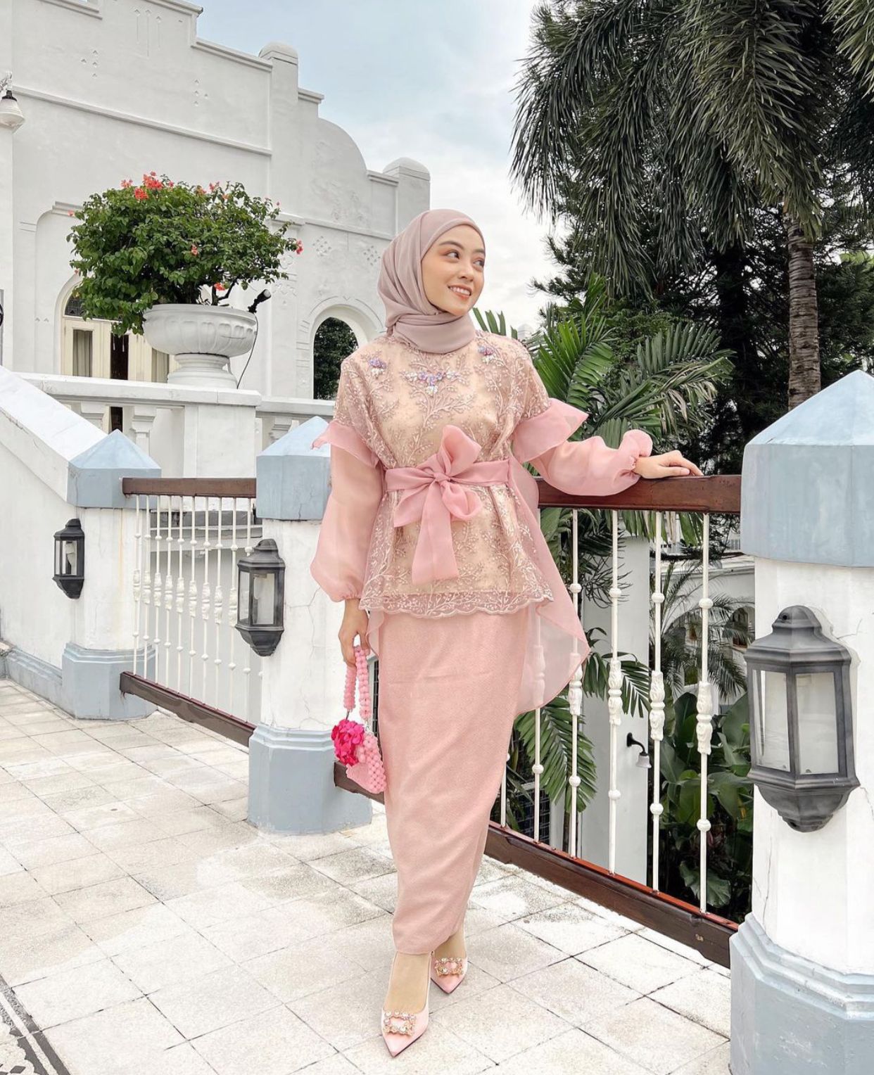 5 Model Kebaya Muslim Modern untuk Hijabers, Bisa Tampil Lebih Menawan ...